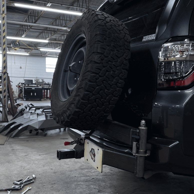 Southern Style OffRoad Hitch Mounted Tire Carrier | Toyota 4Runner (20 ...